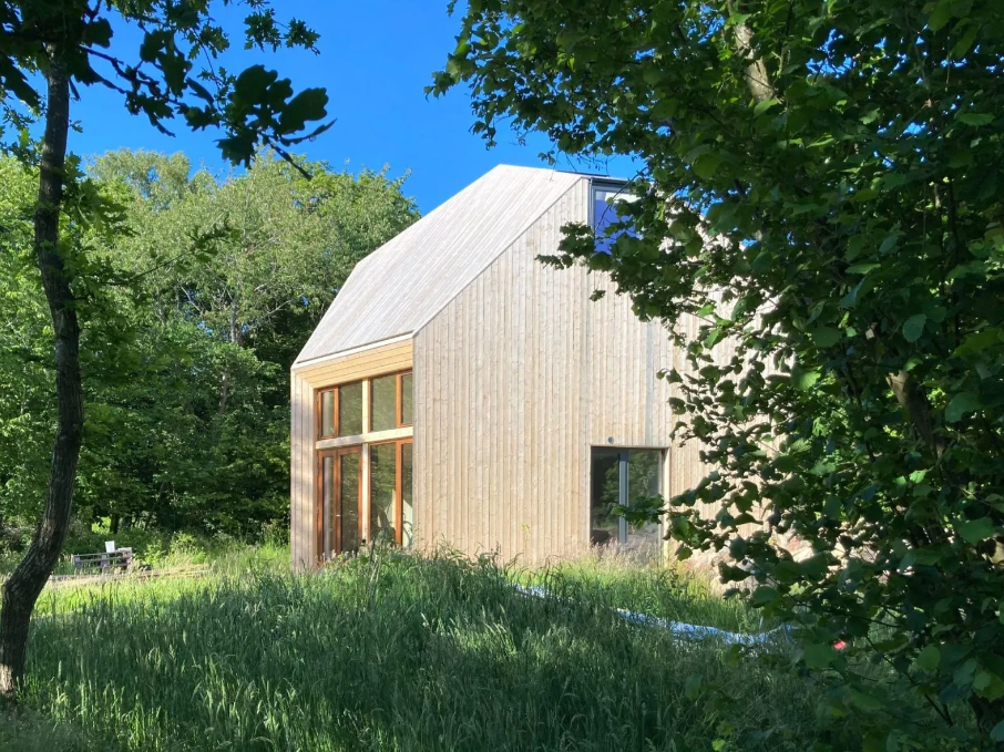 EXPLORING TIMBER’S POSSIBILITIES FOR A NEW ERA OF SUSTAINABLE ...